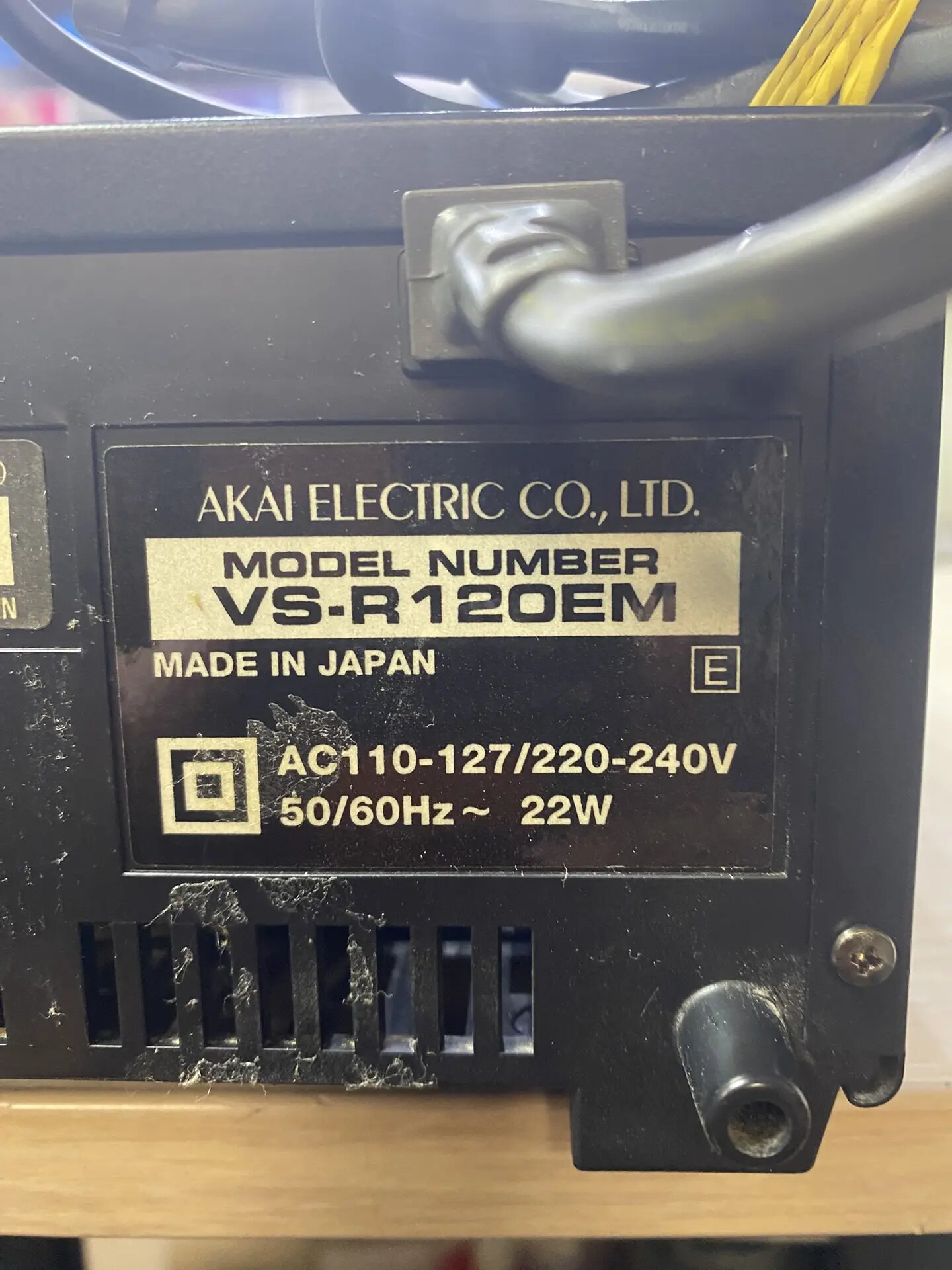 Видеомагнитофон VHS видеокассетник AKAI VS-R120EM производства японии