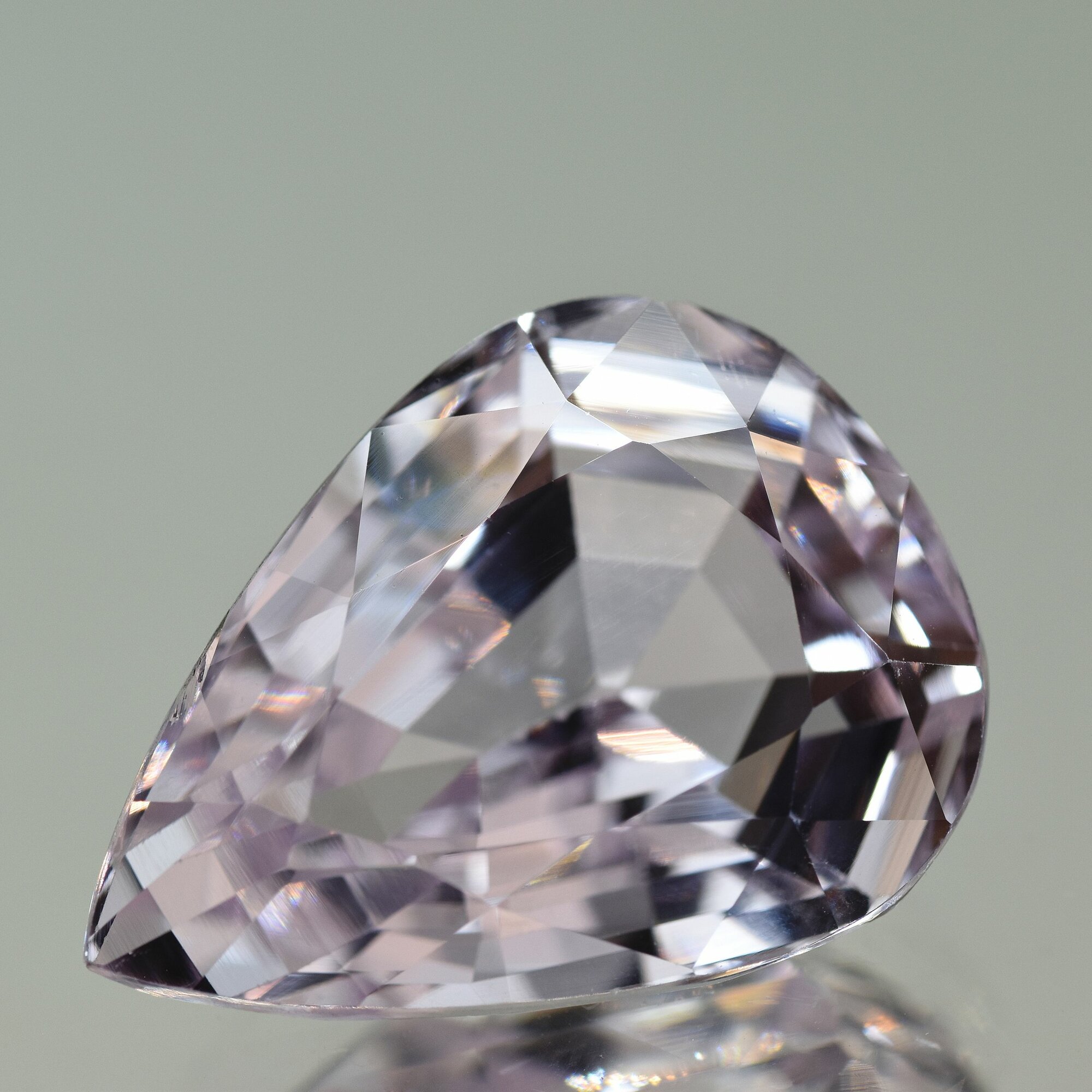 Кунцит 24.63ct. груша (Афганистан)