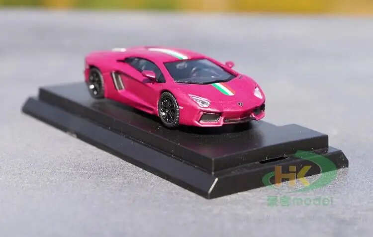Модель спортивного автомобиля Kyosho Lamborghini 1:64 Розовый, LP700-4