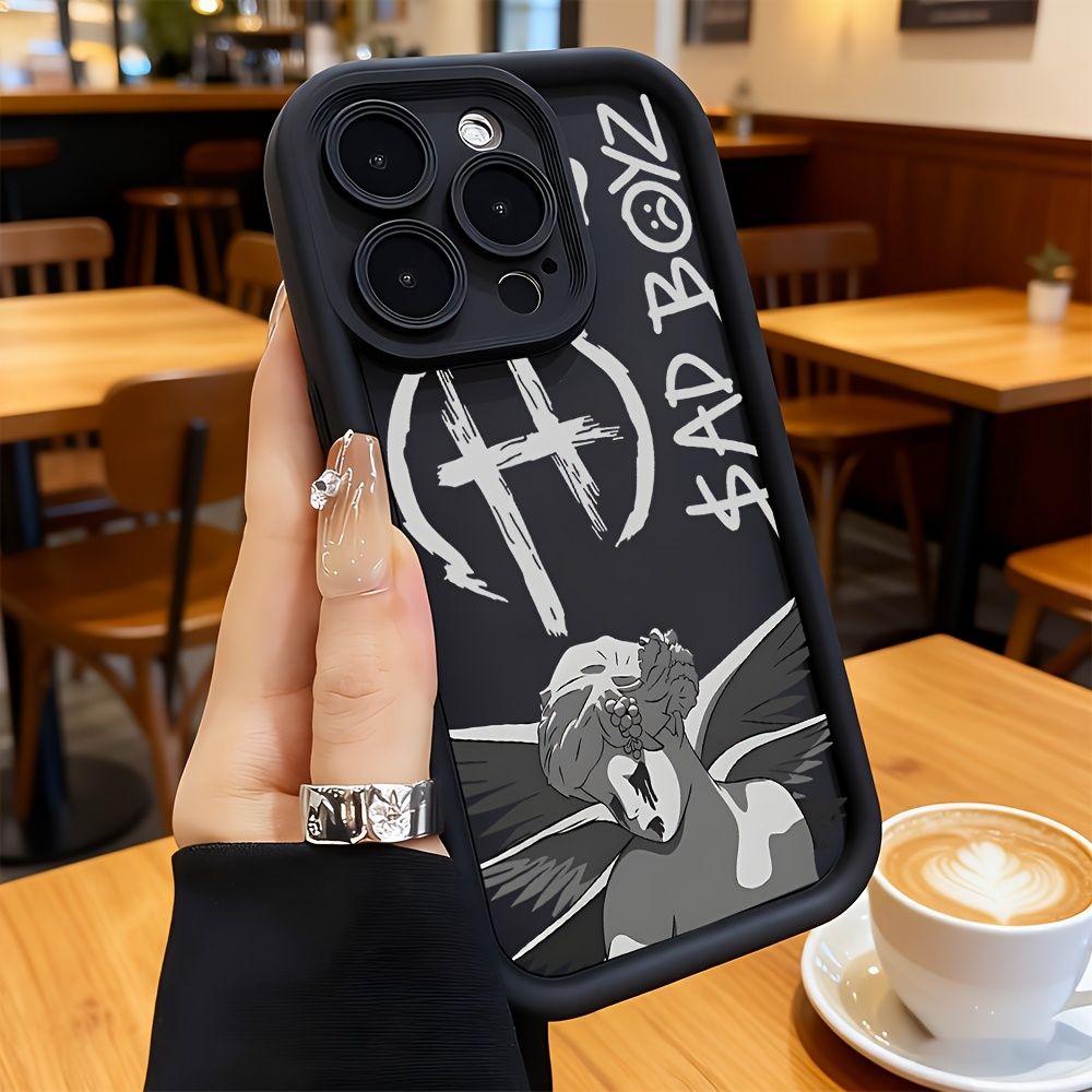 Чехол на Айфон 15 / iPhone 15 чёрный с принтом Черно-белый ангел граффити силиконовый противоударный