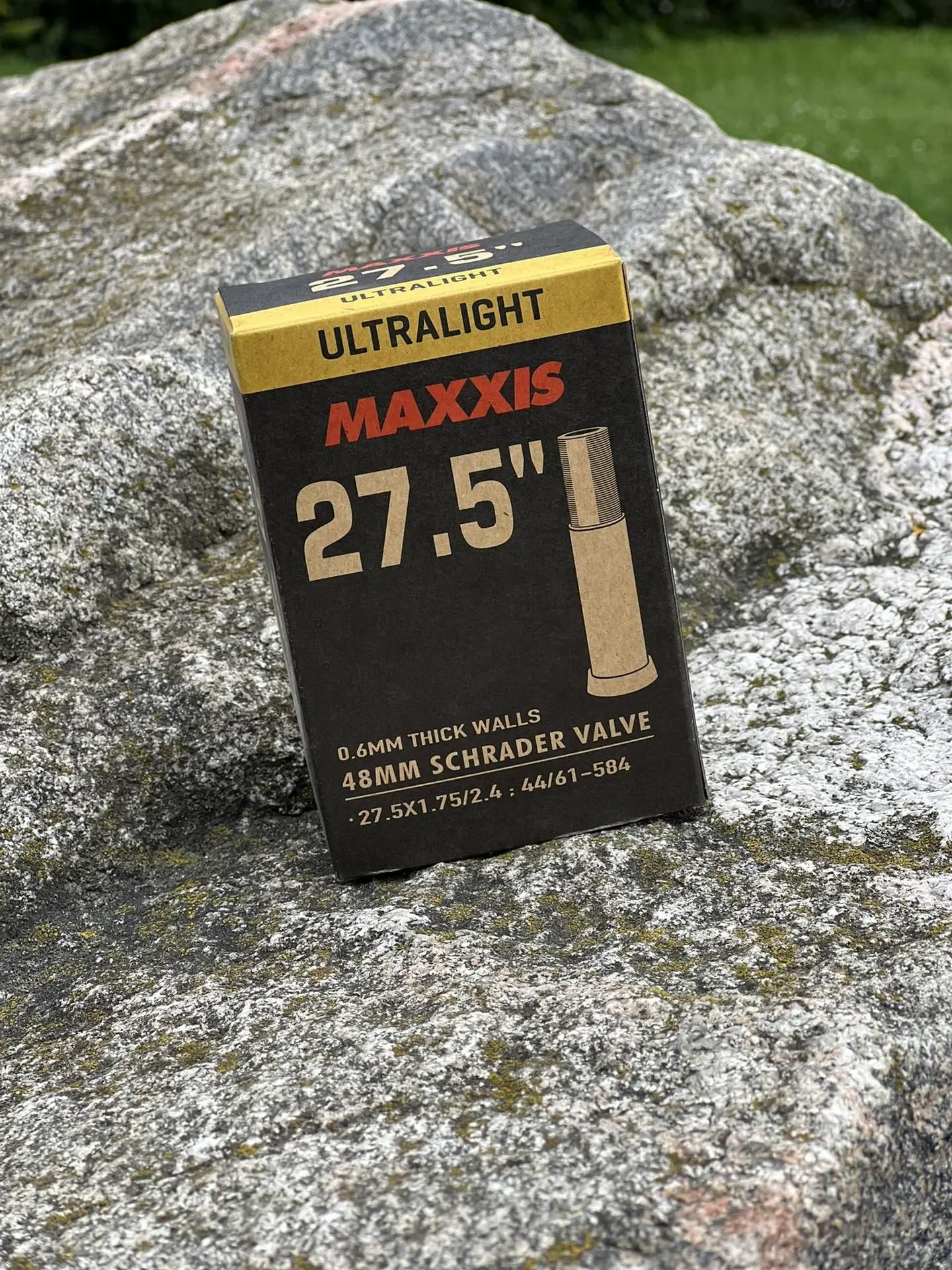 Камера Maxxis ULTRALIGHT 27.5X1,75/2,4 (44/61-584) 0,6mm SV48 (автониппель)