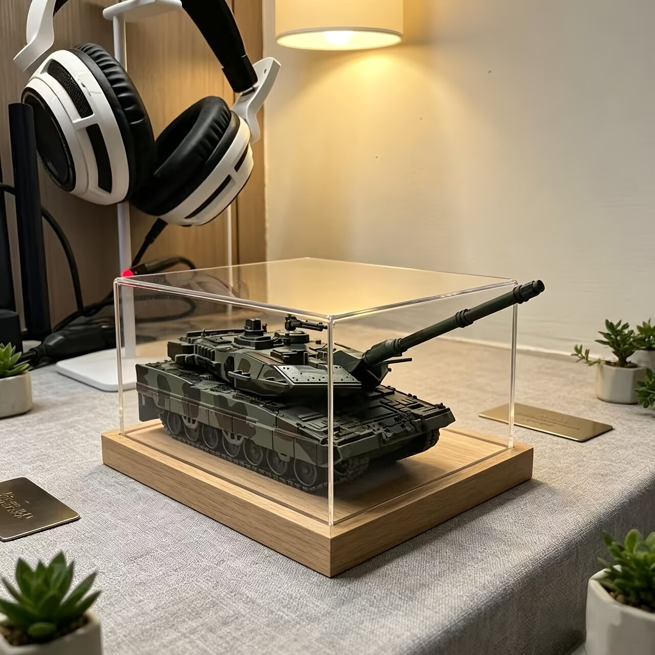 Модель танка 1:72 Leopard 2A, коллекционный декор для рабочего стола из ударопрочного пластика