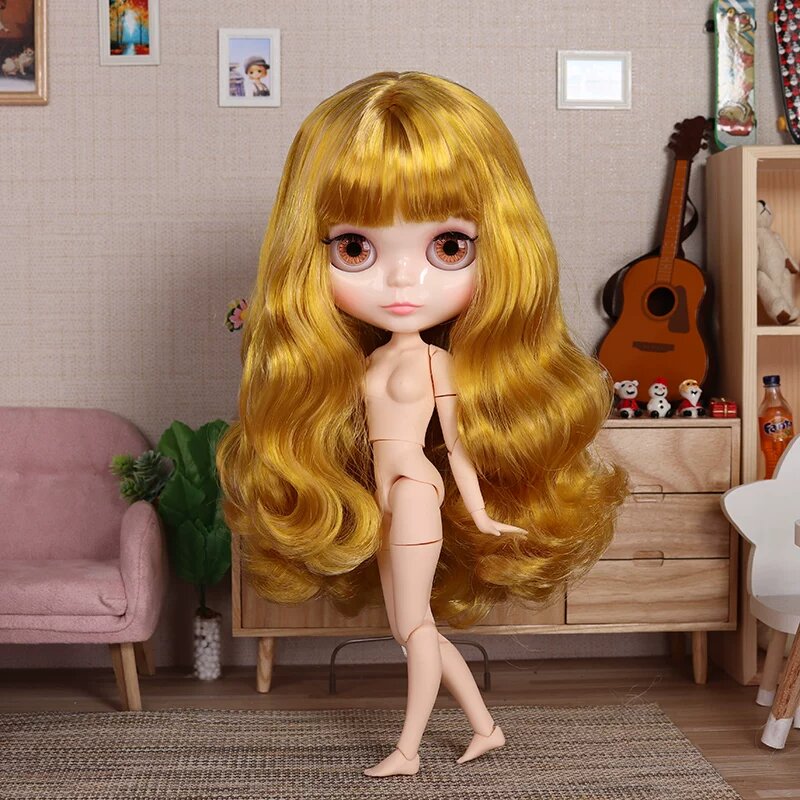 19-суставная белая мышечная голая кукла в флуоресцентном желтом с длинными волнистыми волосами