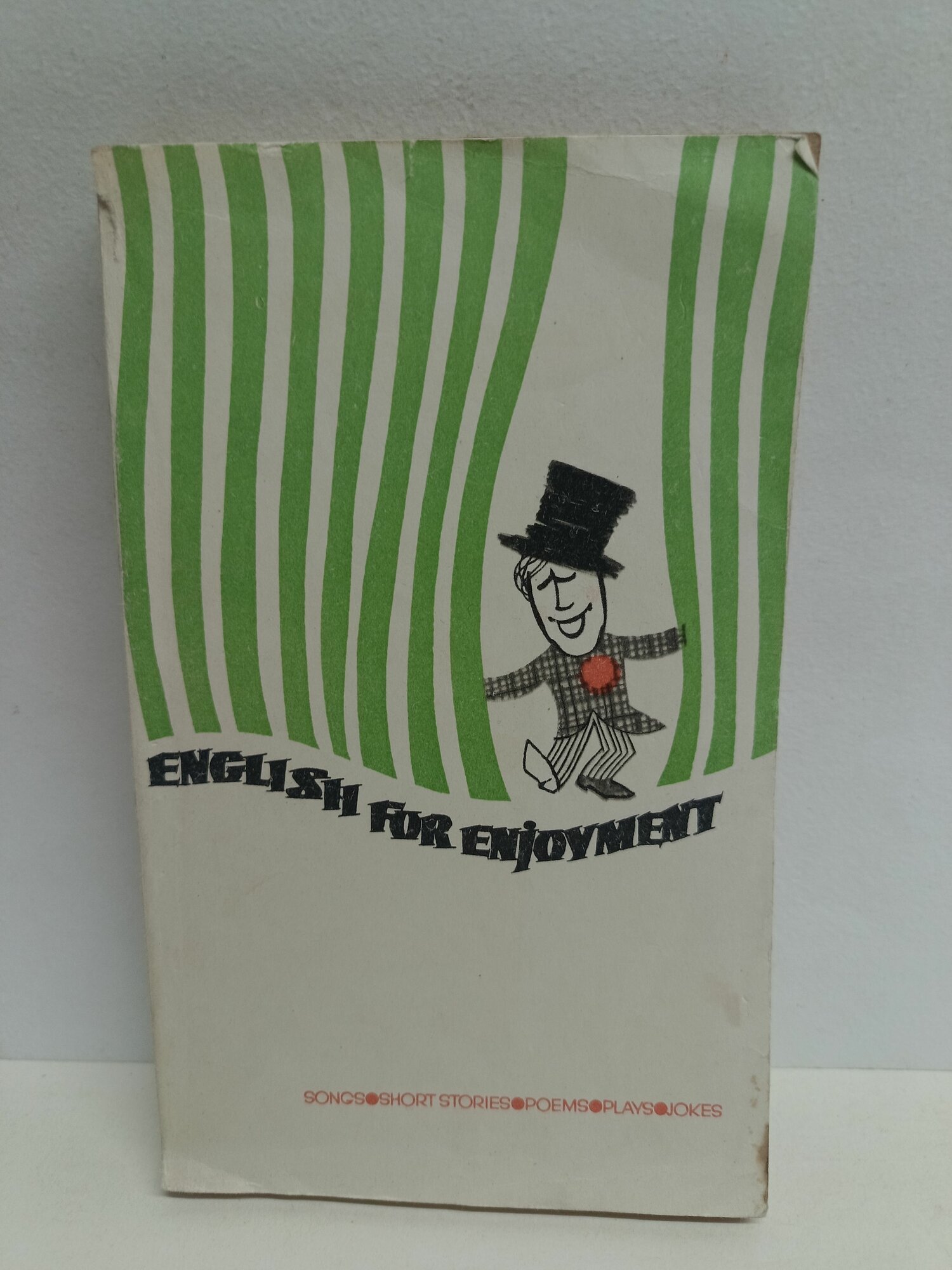 English for Enjoyment / Поговорим по-английски. Пособие по английскому языку для внеаудиторной работы
