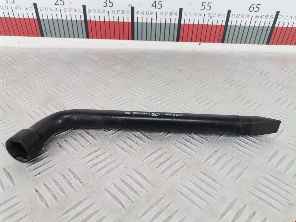 Ключ баллонный / 1517063 93BB17032AA 1233302 для Ford Fiesta 4 (с пробегом)