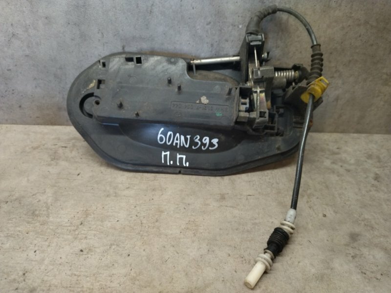Кронштейн ручки перед.прав. BMW 5 E60 51217034544