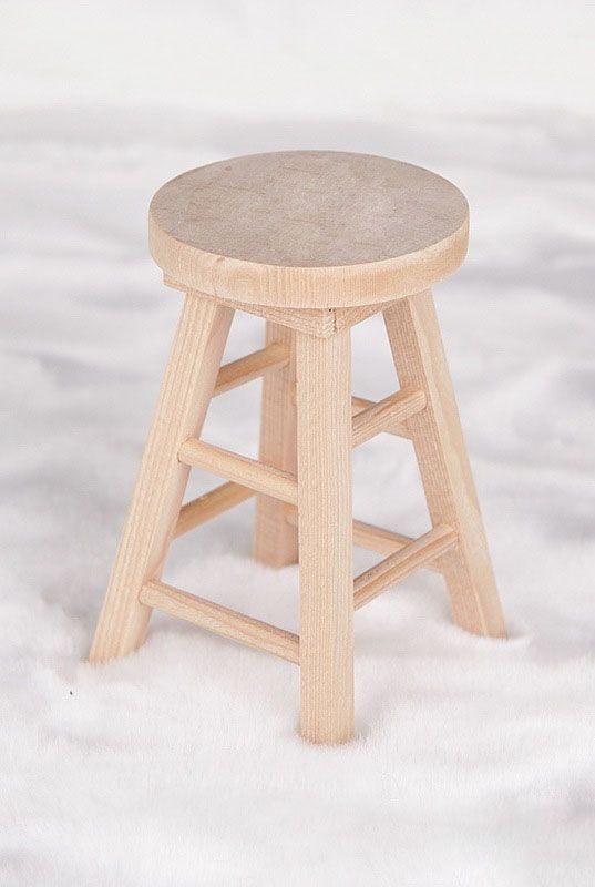 Деревянный табурет Luts Barstool S (Деревянный табурет для кукол Латс)