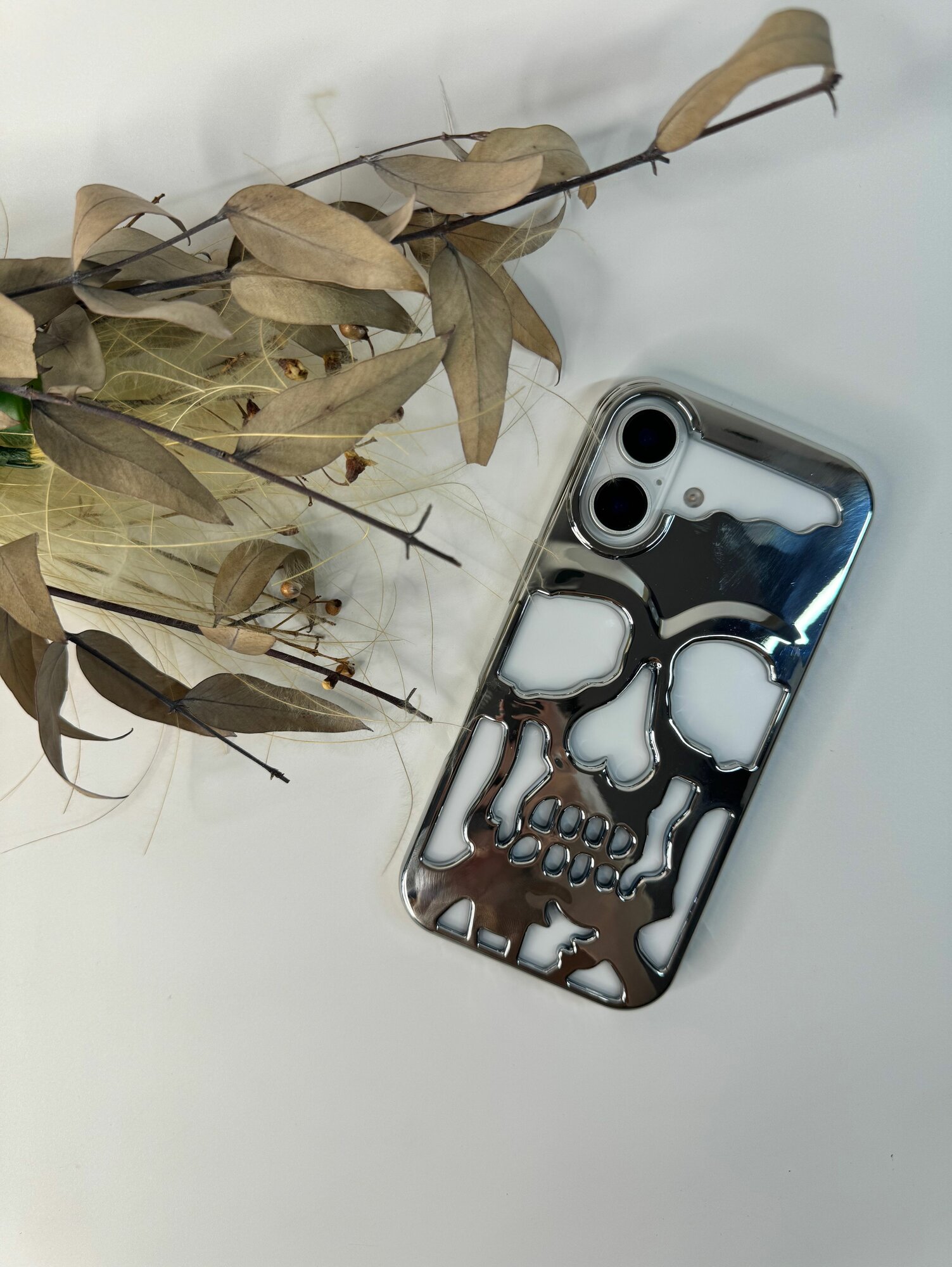 Чехол-Накладка для смартфона Apple iPhone 16, материал силикон, цвет белый
