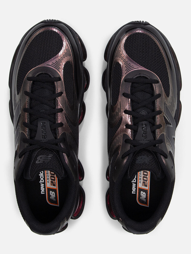 Кроссовки New Balance 2000, полнота 6 (RU)/ на среднюю стопу, размер 43.5 — фото 1