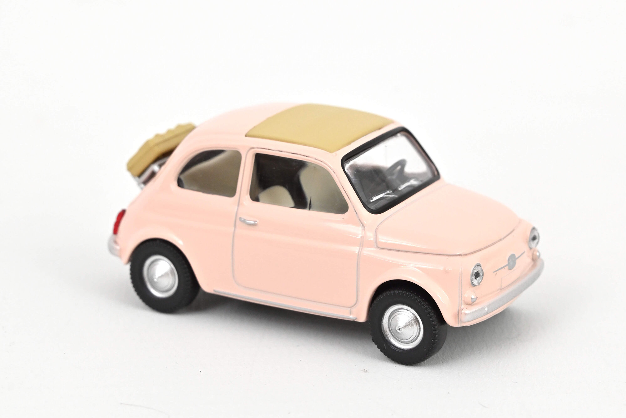 Модель коллекционная NOREV Fiat 500 f 1965 pastel pink / фиат 500 пастел розовый
