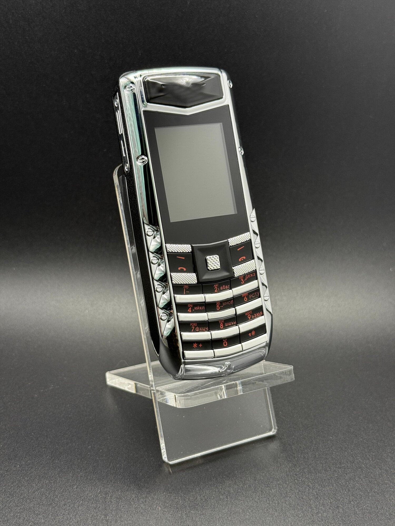 Мобильный телефон Qtel Ascent Ferrari