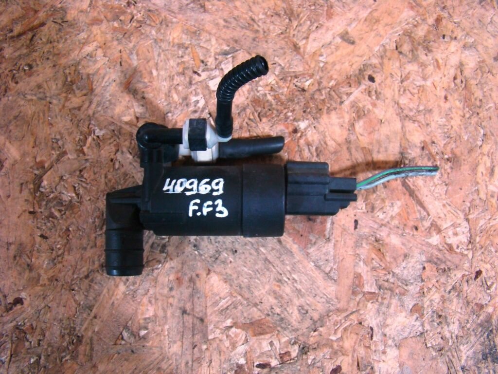 Насос омывателя Ford Focus III 2011-2019 1791581 (с пробегом)