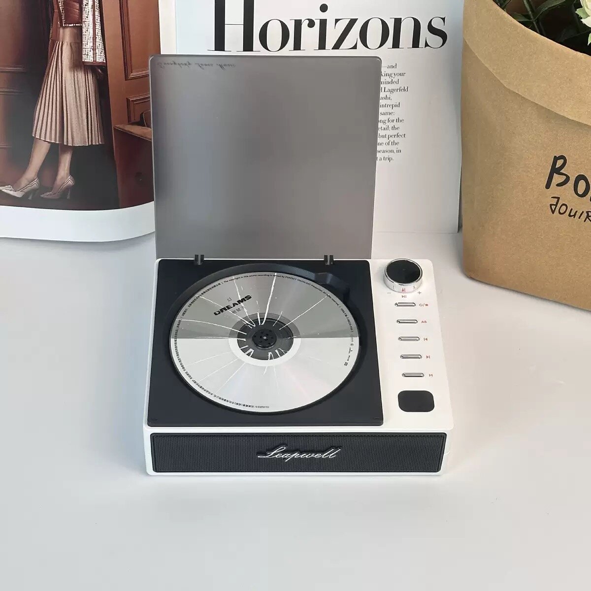 Leapwell HiFi CD-плеер, двухсторонний bluetooth-колонка, FM-радиоприемник, MP3-плеер, пульт дистанционного управления, встроенная батарейка2600mAh