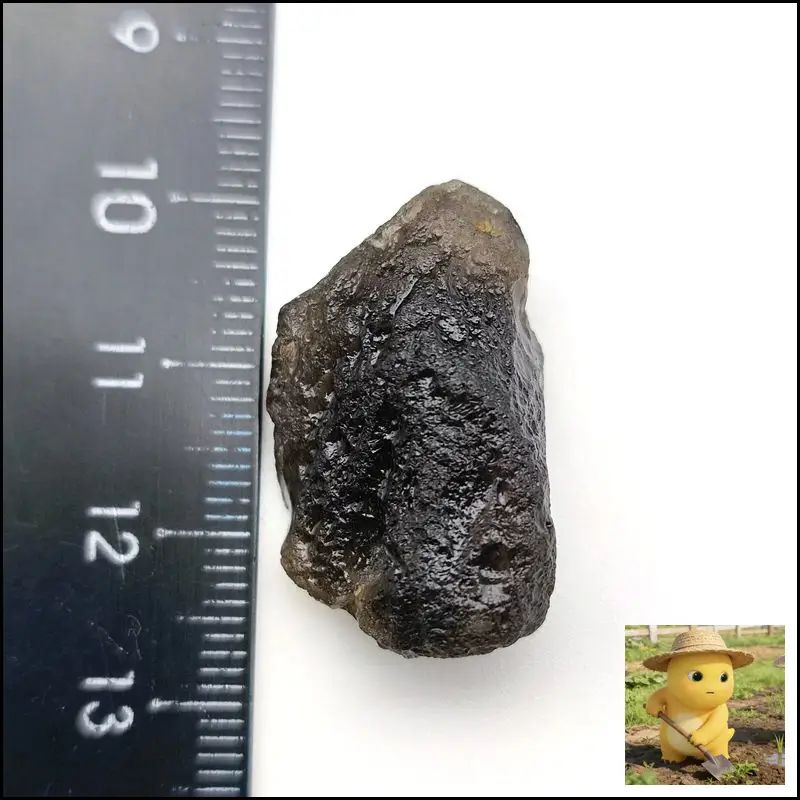 Аризонский метеорит размером 2-3см