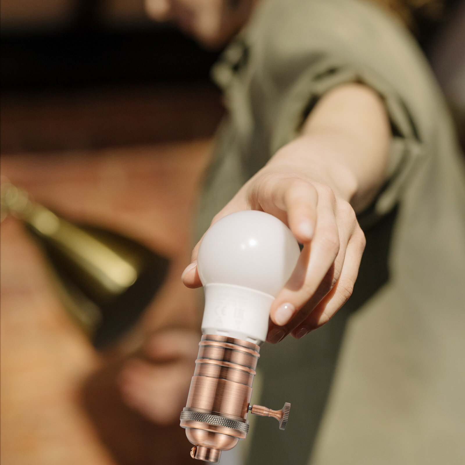 Retro Lamp Socket Для Ламп E27 С Античным Внешним Видом Красный 7X5.8X3Cm