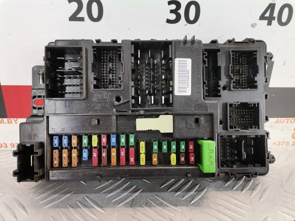 Блок предохранителей / 980177 EG9T15604DG EG9Z15604H для Ford Fusion (USA) 2 (с пробегом)