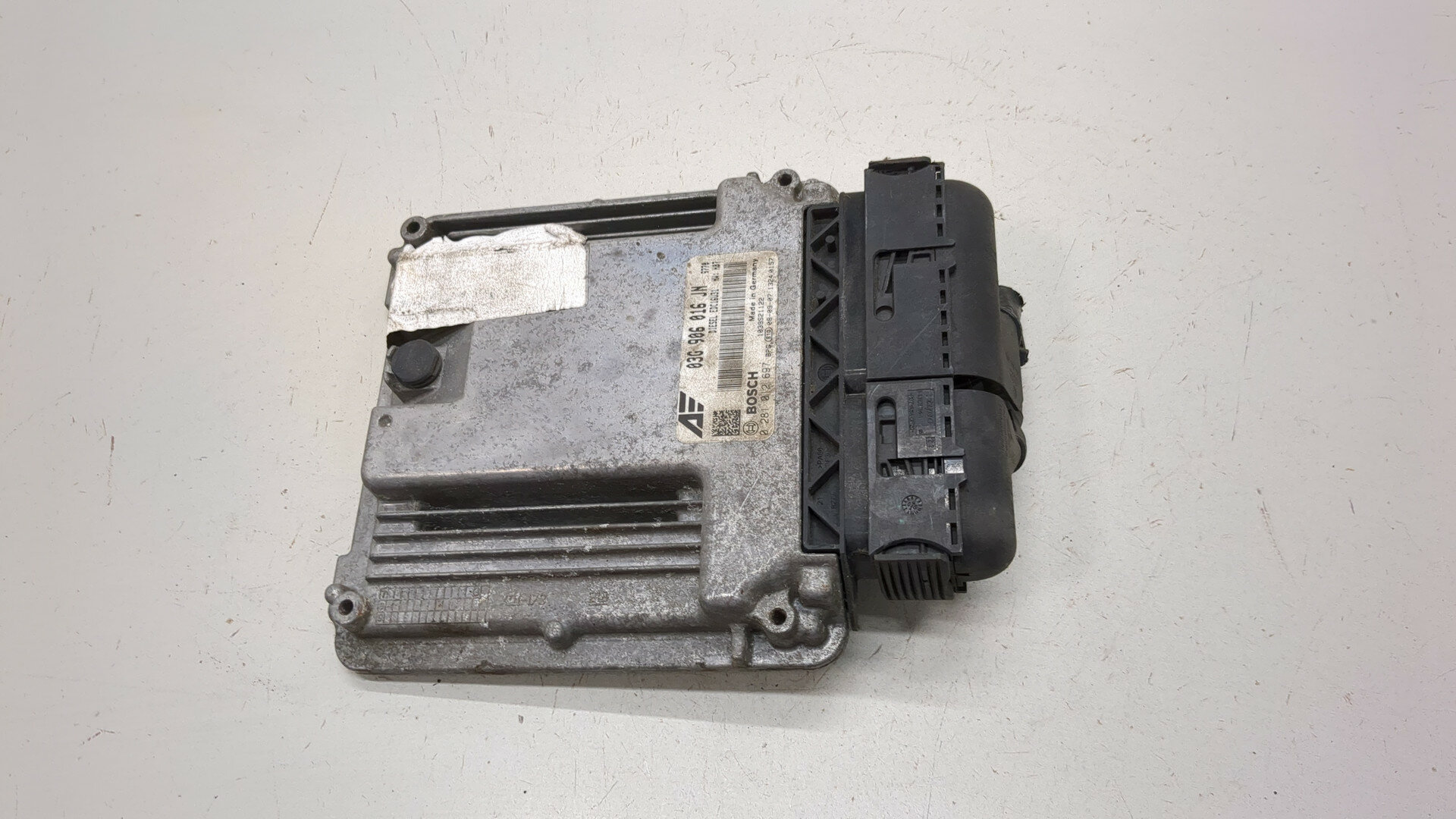 Блок управления двигателем Audi A4 (B7) Б/У