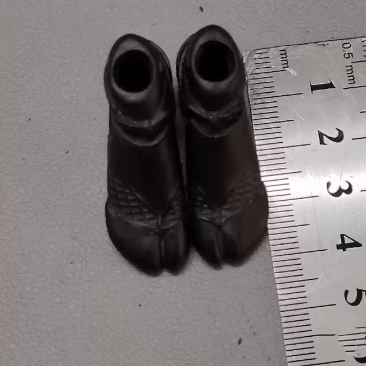 Аксессуары для фигурок Hot Toys черные сапоги 1/6 Черный, Black shoes