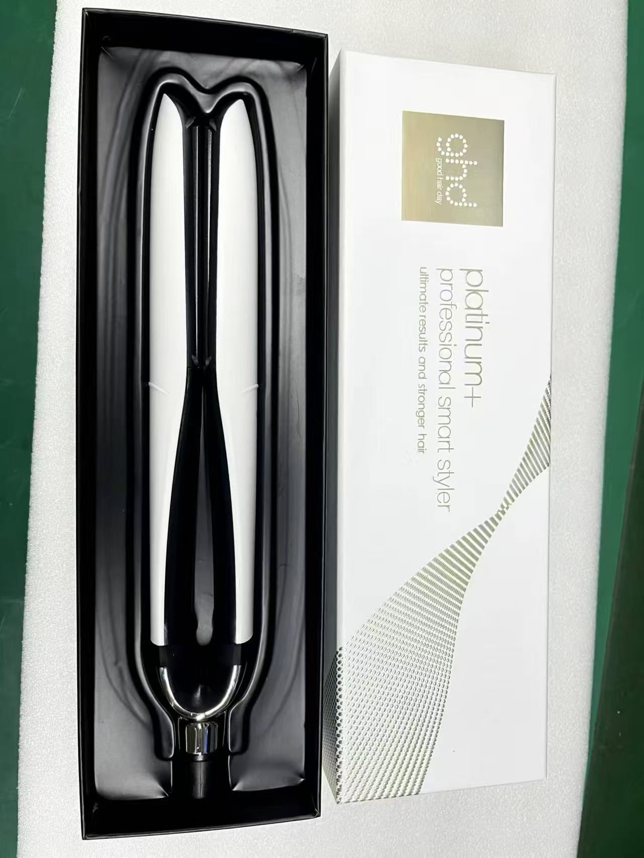 Выпрямитель для волос GHD Platinum+ White, плоский утюжок, 1 шт
