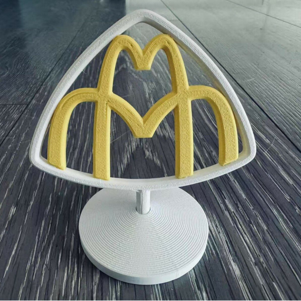 3D фигурка Maybach белый и жёлтый, самоклеящееся украшение на капот автомобиля, смешной подарок