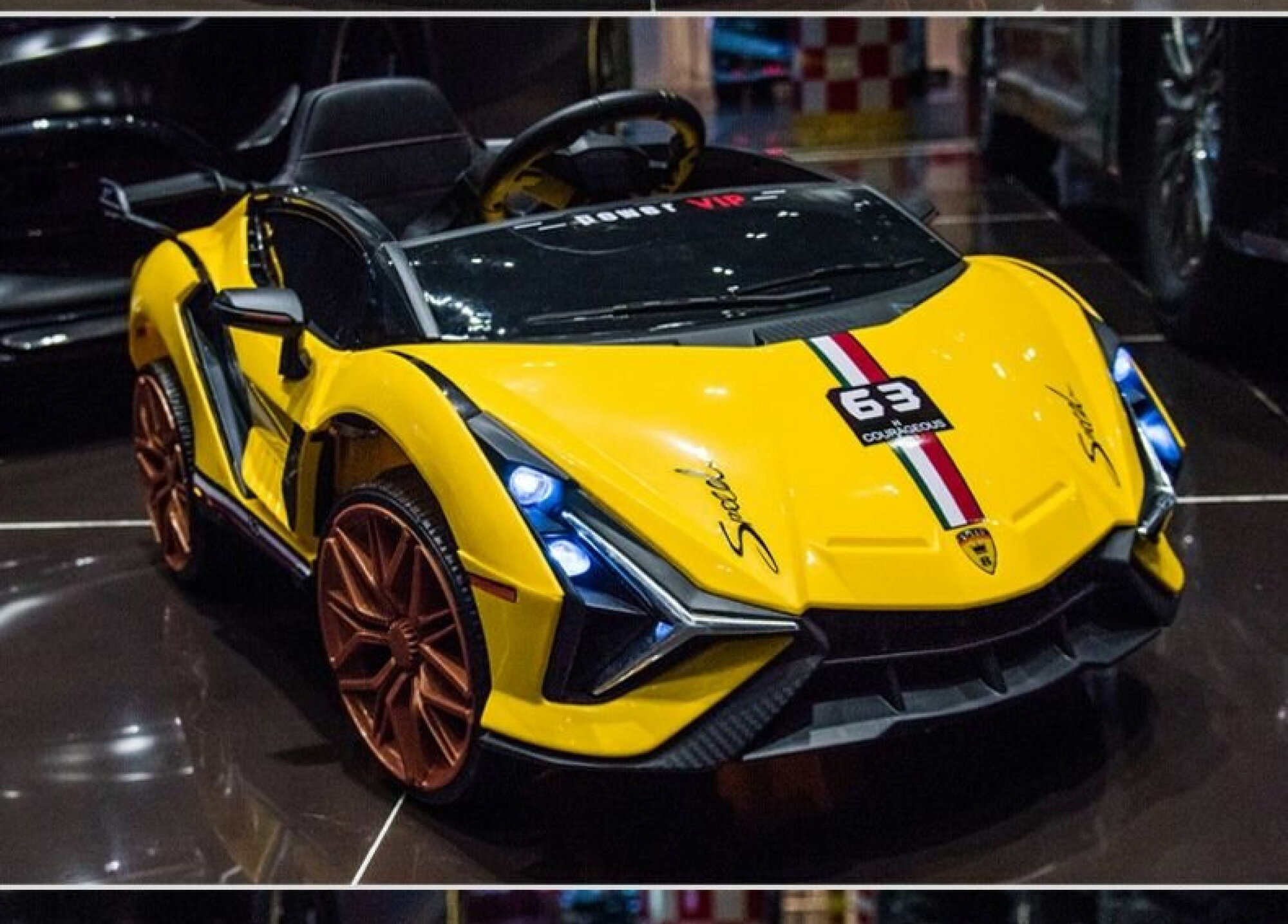 Игрушечный электромобиль Lamborghini, на котором могут сидеть взрослые и дети, универсальный и с дистанционным управлением