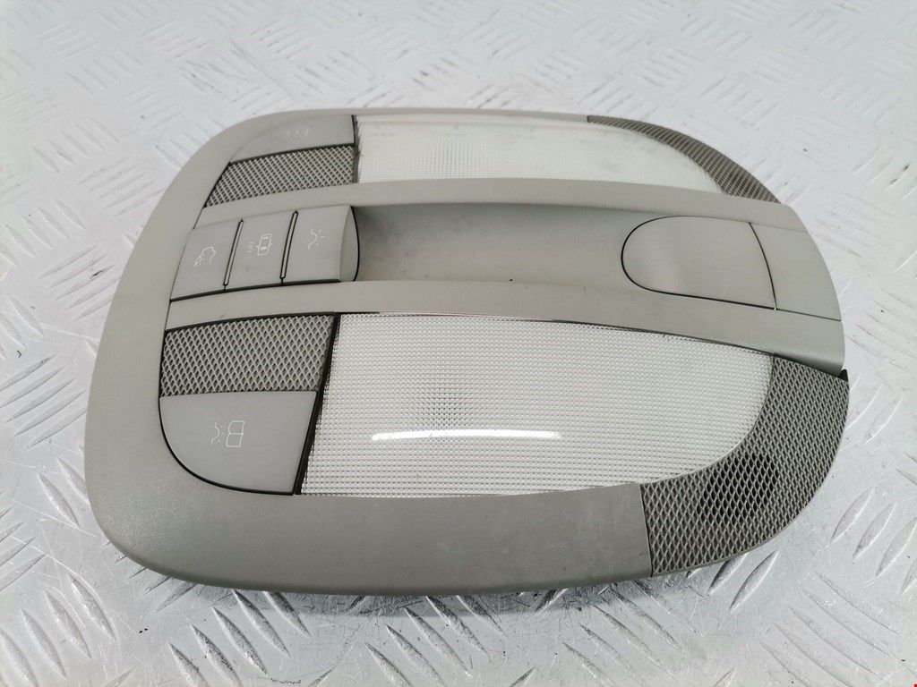 Плафон салонный / 1732445 28057842 A2518206710 для Mercedes ML-Class (W164) (с пробегом)