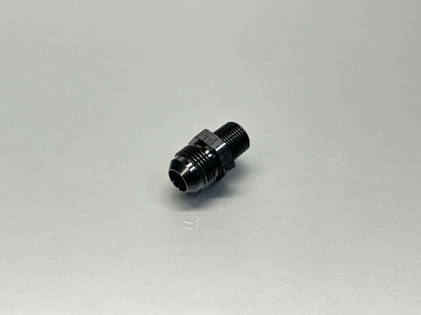 LEVEL Performance прямой фитинг AN10 — 3/8 NPT папа-папа, GBAN816-10-6D