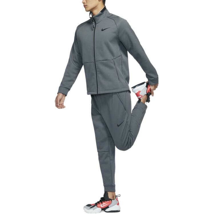 Куртка NIKE, размер XL — фото 1