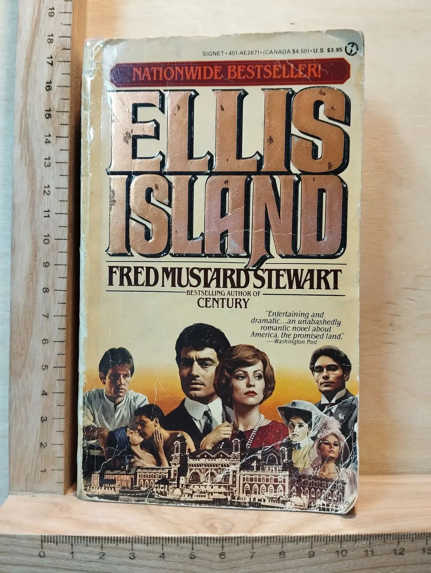Ellis Island (Остров Эллис) (на английском языке)