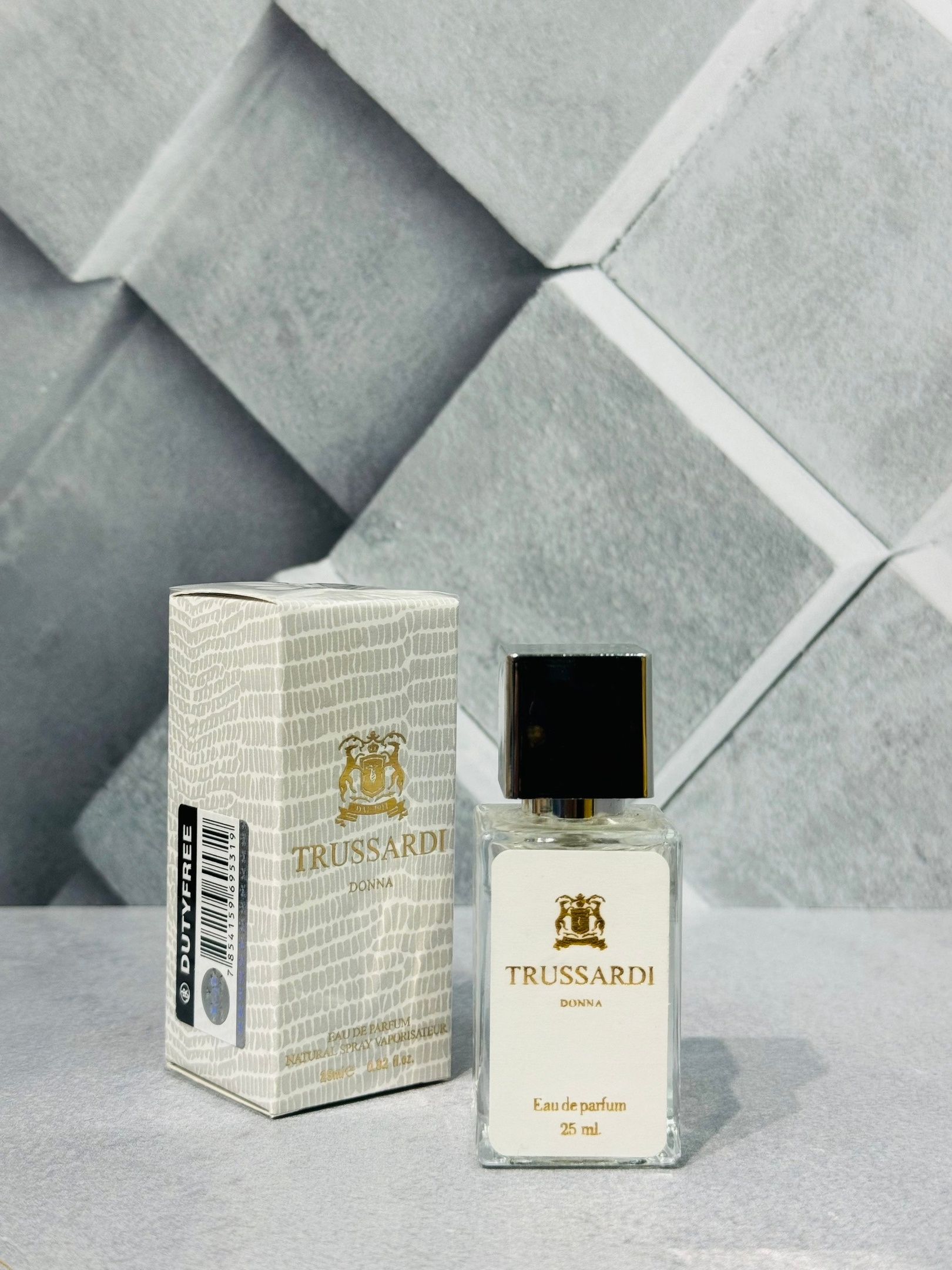 Donna Eau De Parfum Парфюмерная вода 25 мл ОАЭ