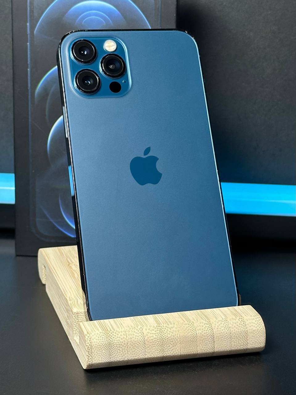 Смартфон Apple iPhone 12 Pro, 256 ГБ, nano-SIM + eSIM, синий