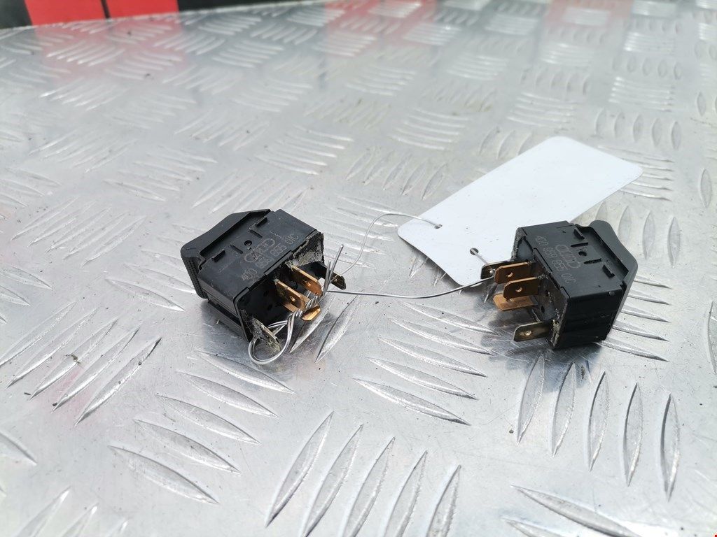 Блок управления стеклоподъемниками / 1632840 4D095985501C 4D095985501C для Audi A4 B5 (с пробегом)