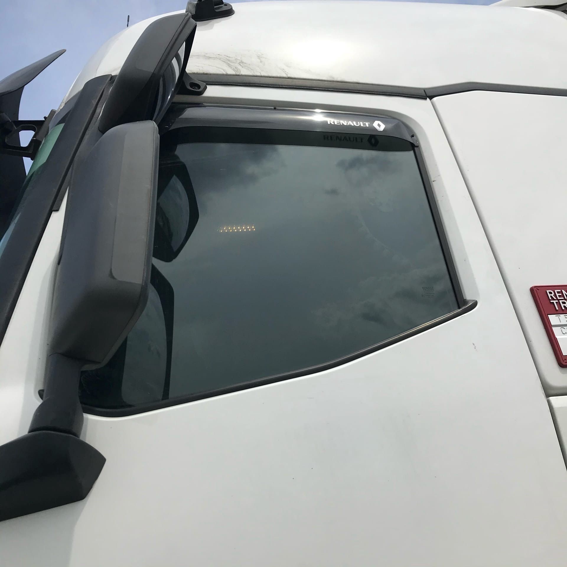 Каркасная шторка/сетка на Renault T Trucks /рено тракс