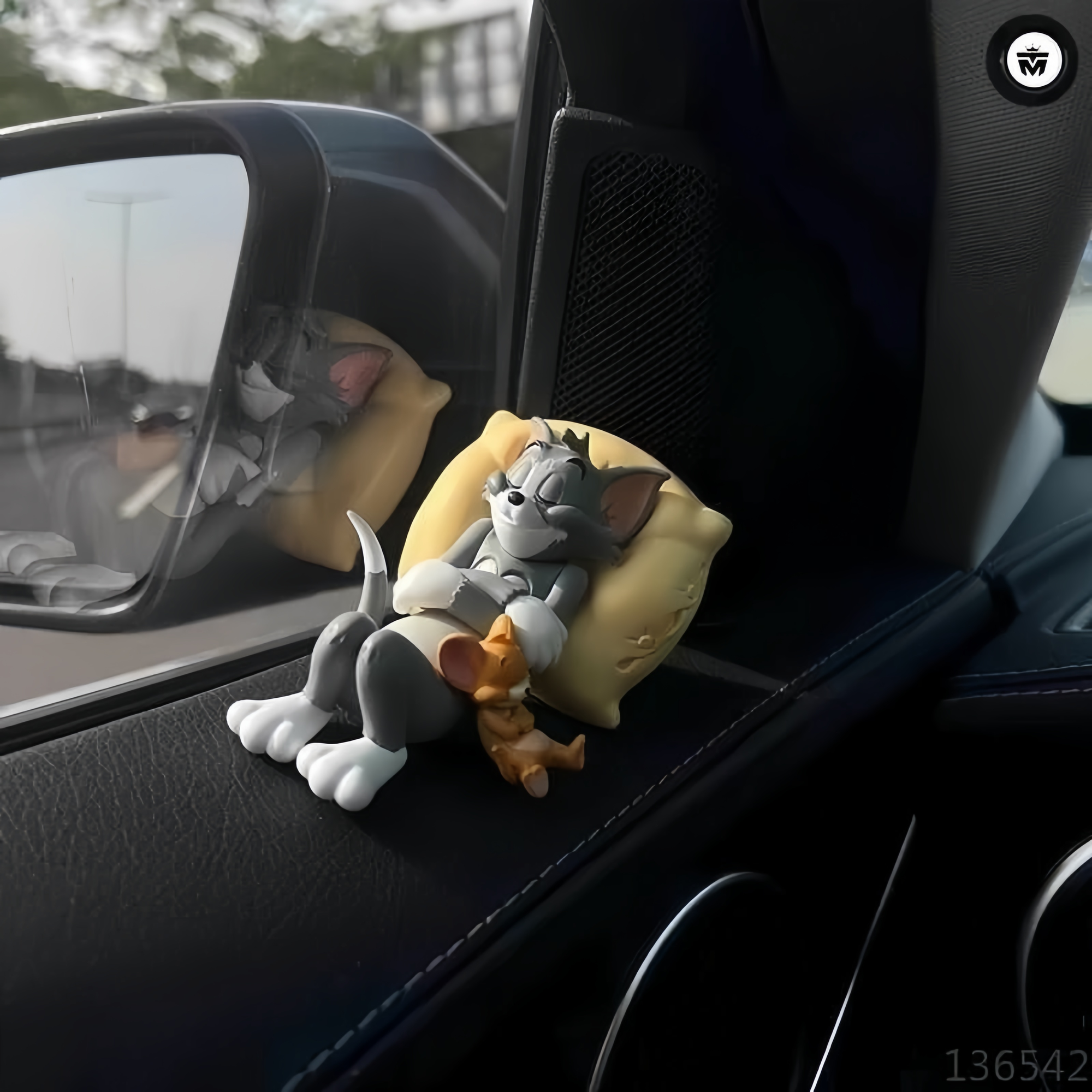 Украшение для автомобиля "Кошка и мышка22