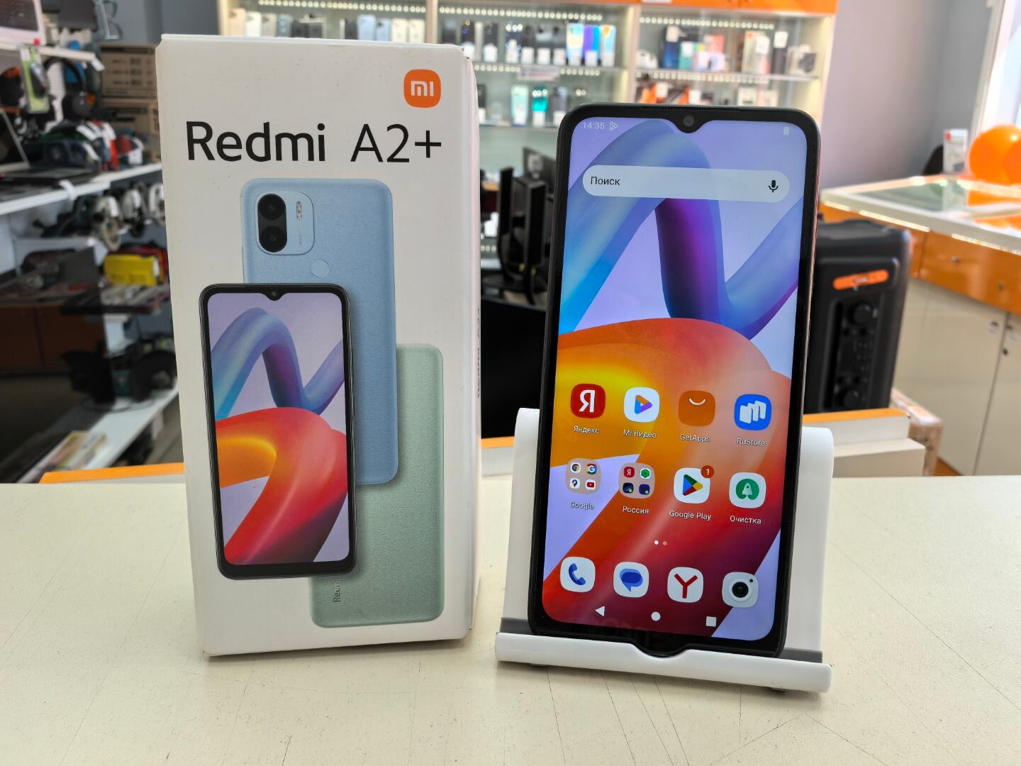 Смартфон Xiaomi Redmi A2+ 3/64 ГБ RU, Dual nano SIM, черный (black), б/у