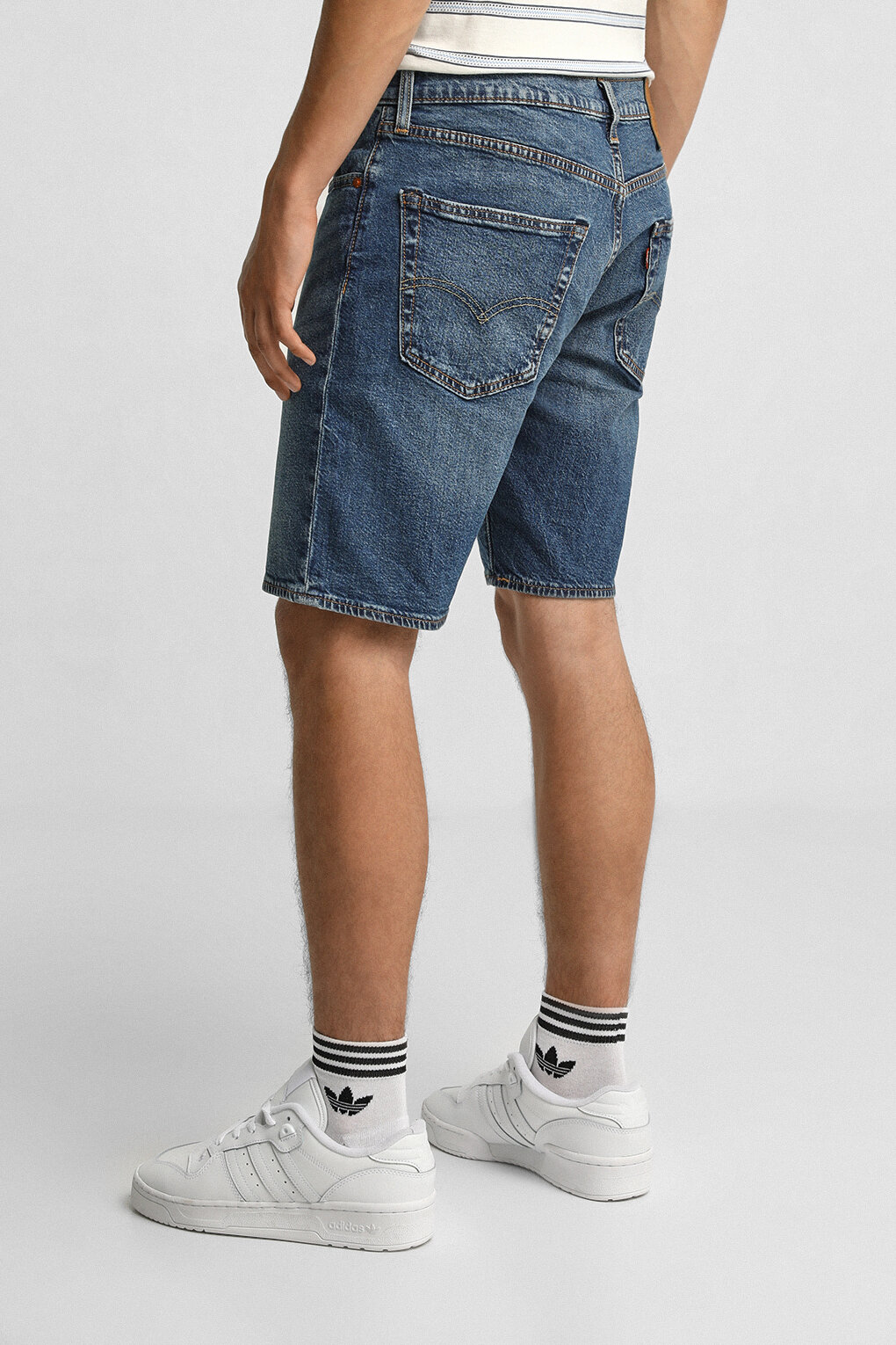 Шорты Levi's, размер 46, синий — фото 1