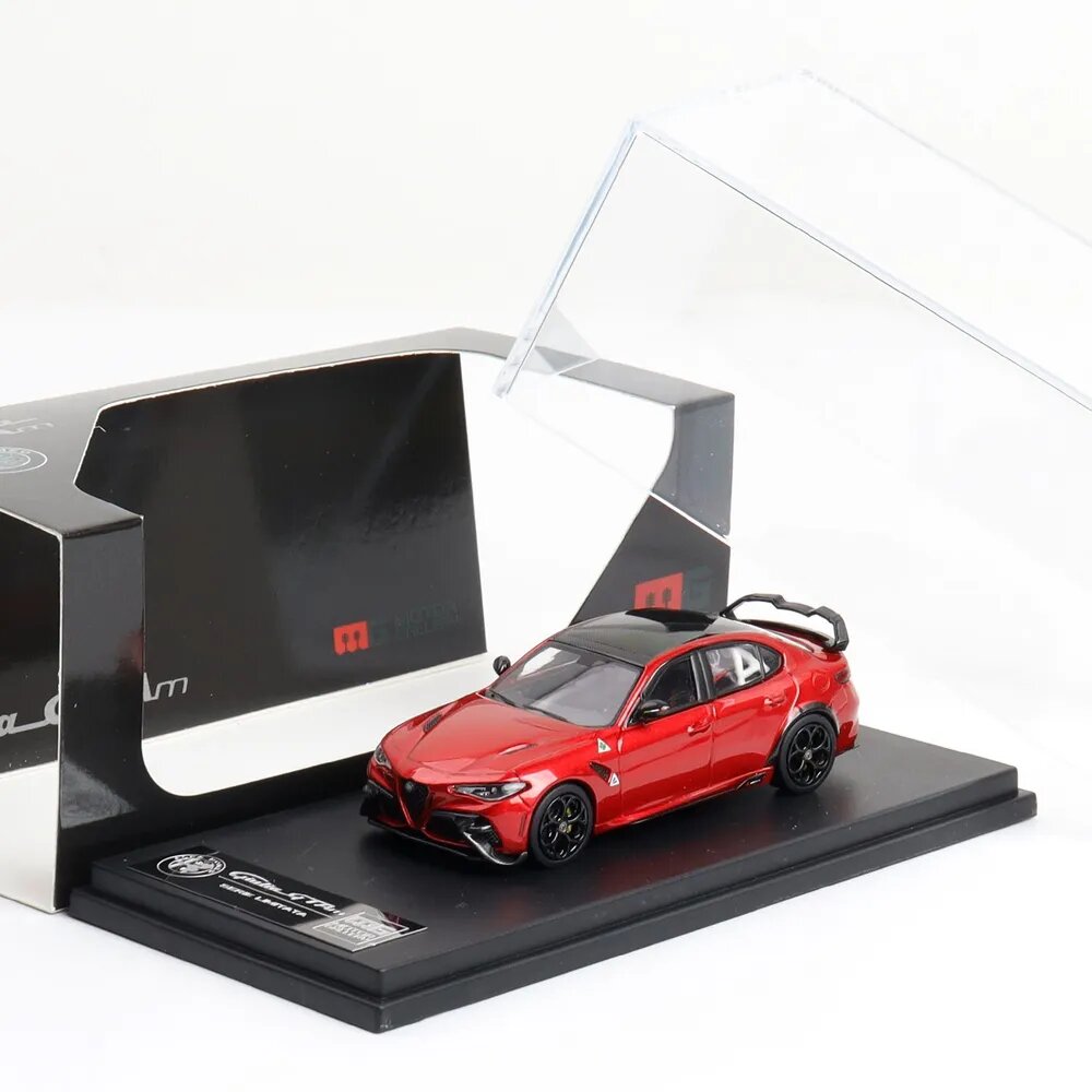 Машинка модель MOTOR GALLERY 1/64 Alfa Romeo Giulia GTAm limited Alloy Car Model.