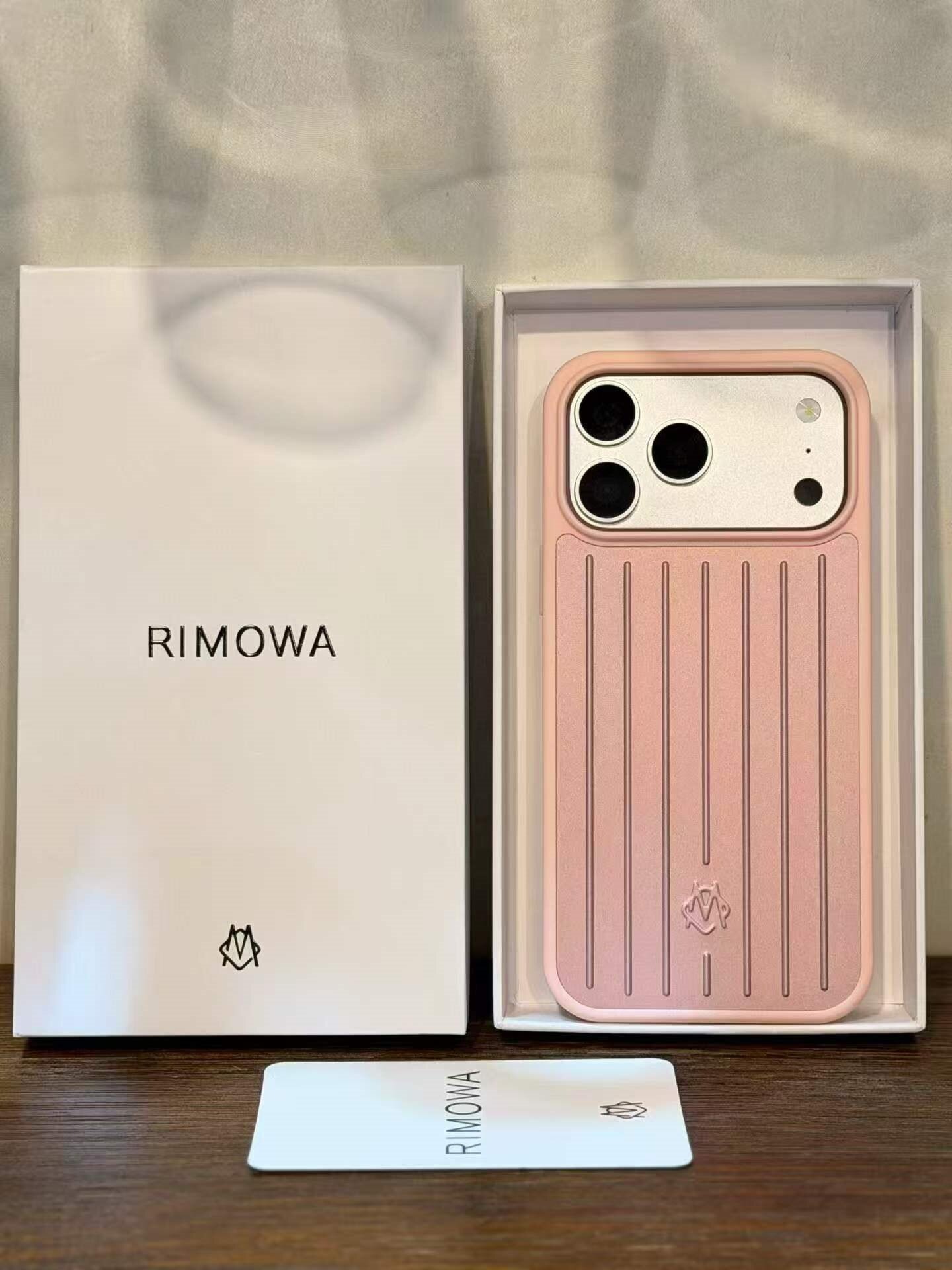 Rimowa Розовый Алюминиево-Магниевый Сплав Защитный Чехол для iPhone 14
