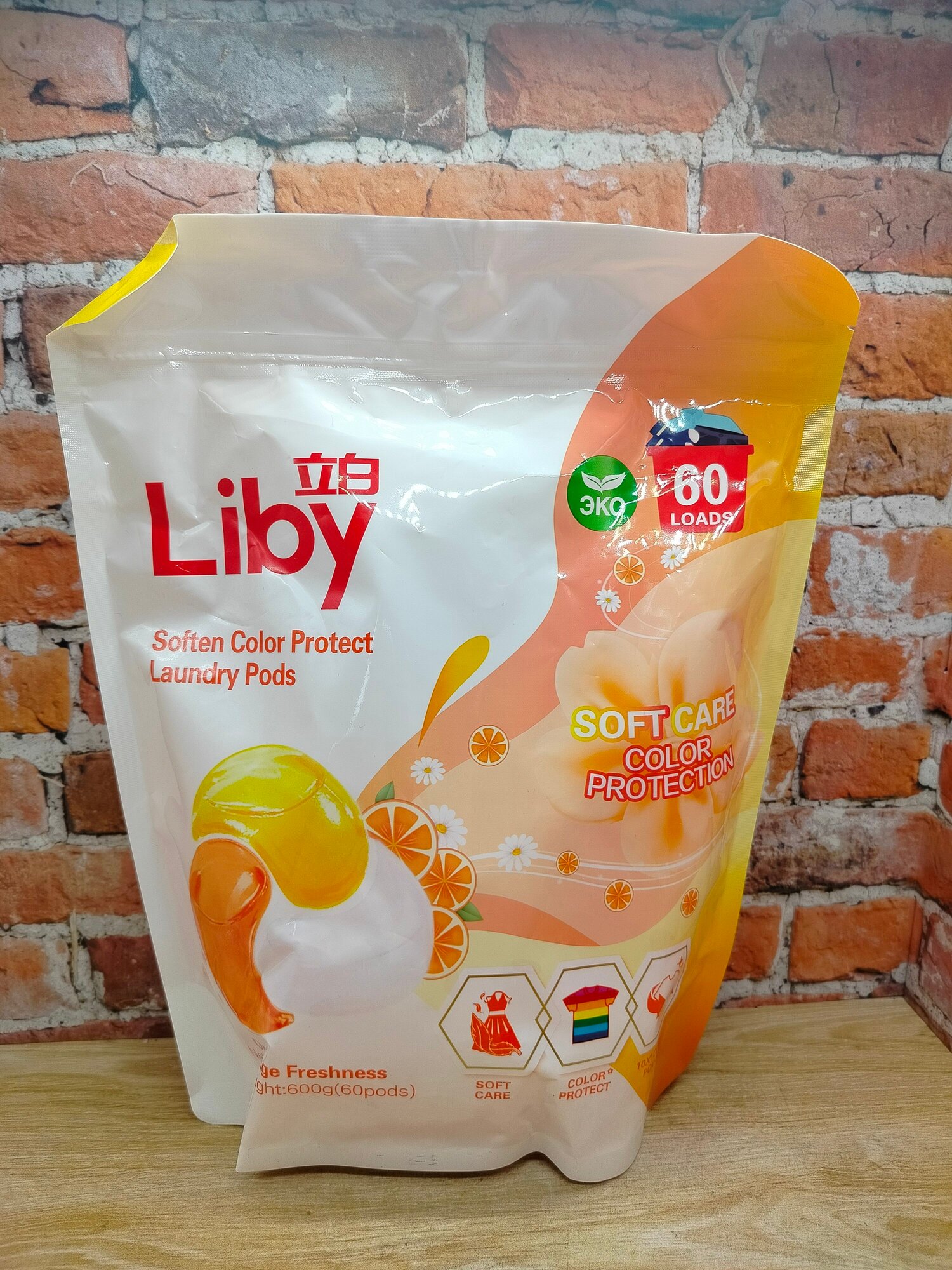Liby Soften Color Protect Laundry Pods Капсулы для стирки 3 в 1 с кондиционером Апельсиновая Свежесть 60 шт 600 гр в zip-пакете