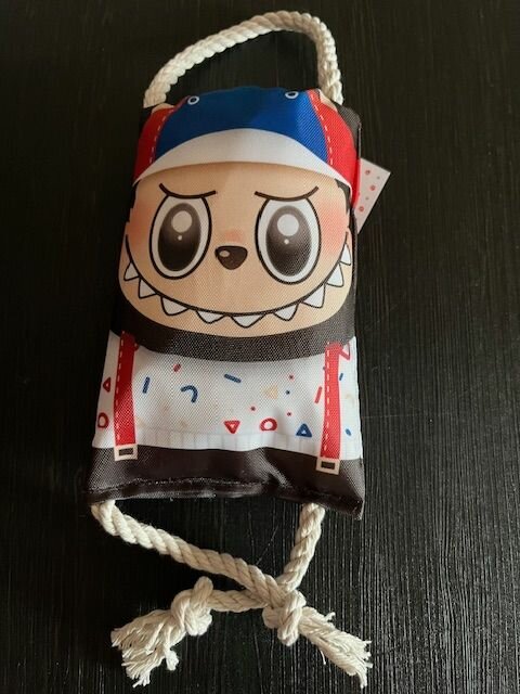 Лабубу в кепке малая