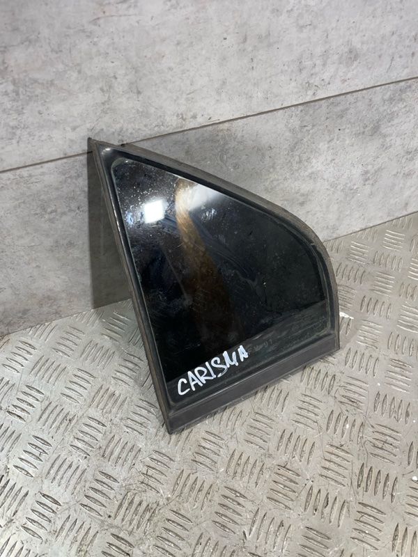 Форточка двери Mitsubishi carisma лифтбэк 4G92 Б/У с пробегом