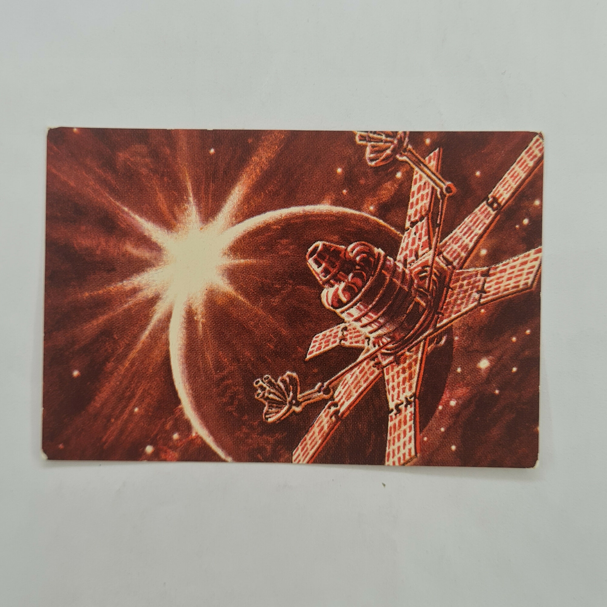 Карманный календарик 1976. Космическая тема, изображение спутника и планеты. Календарь винтажный