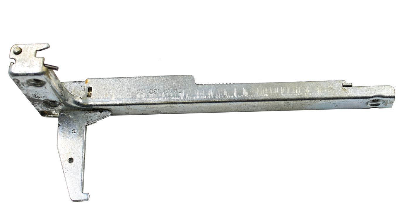 Петля к двери для духового шкафа Bosch 069079, 094243. Товар уцененный