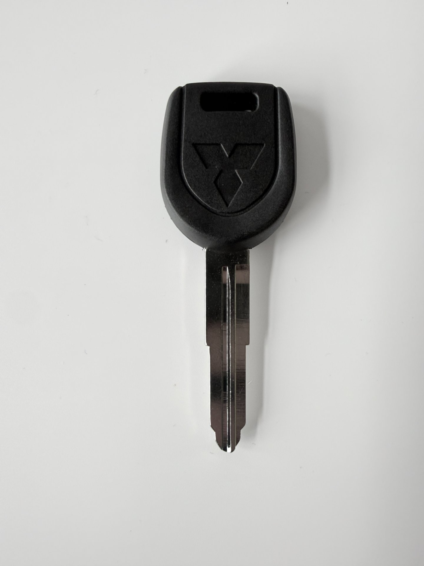 Ключ зажигания корпус без чипа Mitsubishi Lancer, Outlander, Eclipse, Galant левая сторона, лезвие MIT8, KS-MITSUBISHI-01