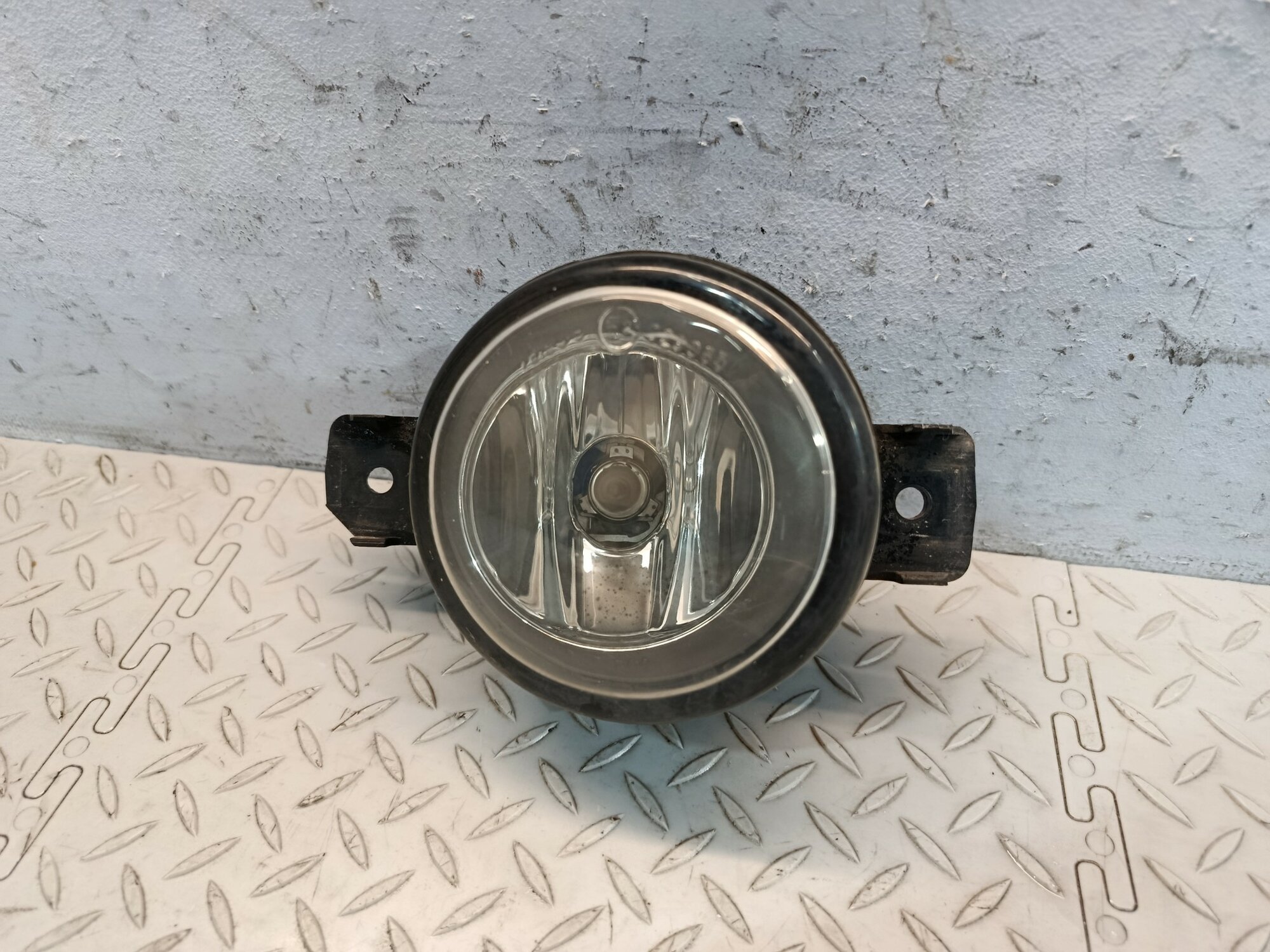 Туманка Nissan Infiniti Renault правая 261508993A KE850Z