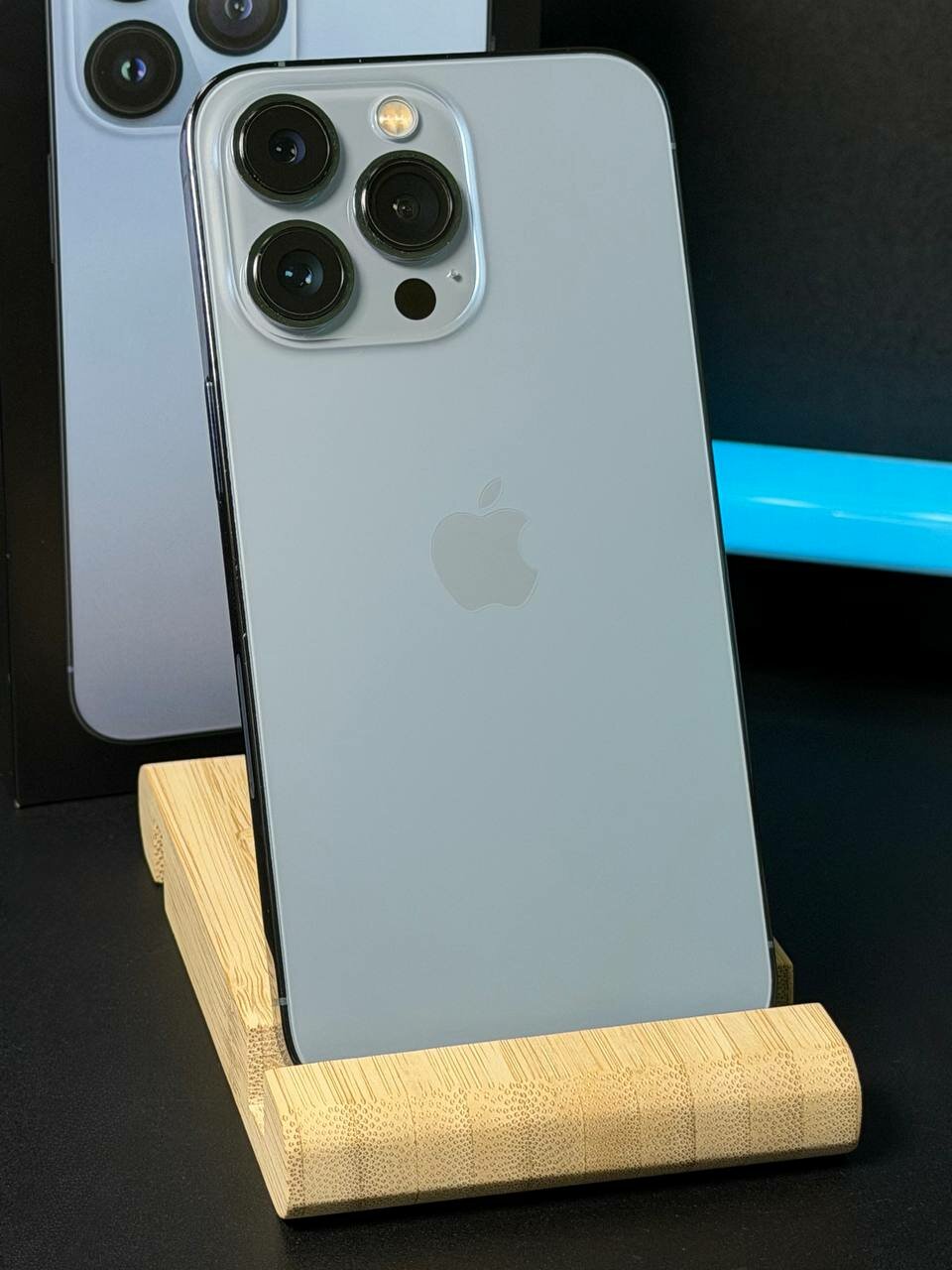 Смартфон Apple iPhone 13 Pro, 128 ГБ, nano-SIM + eSIM, голубой