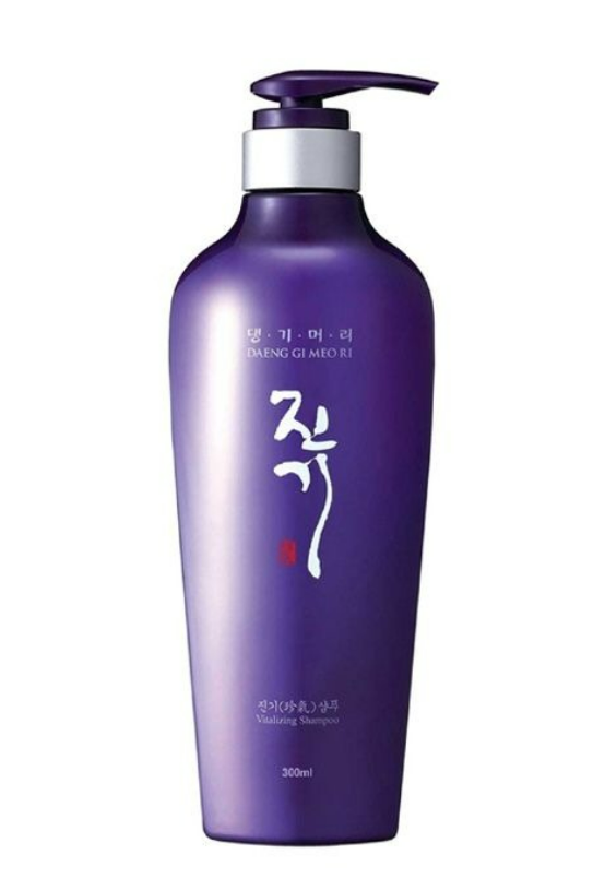 Daeng Gi Meo Ri Восстанавливающий шампунь для ослабленных волос Vitalizing Shampoo 300 мл