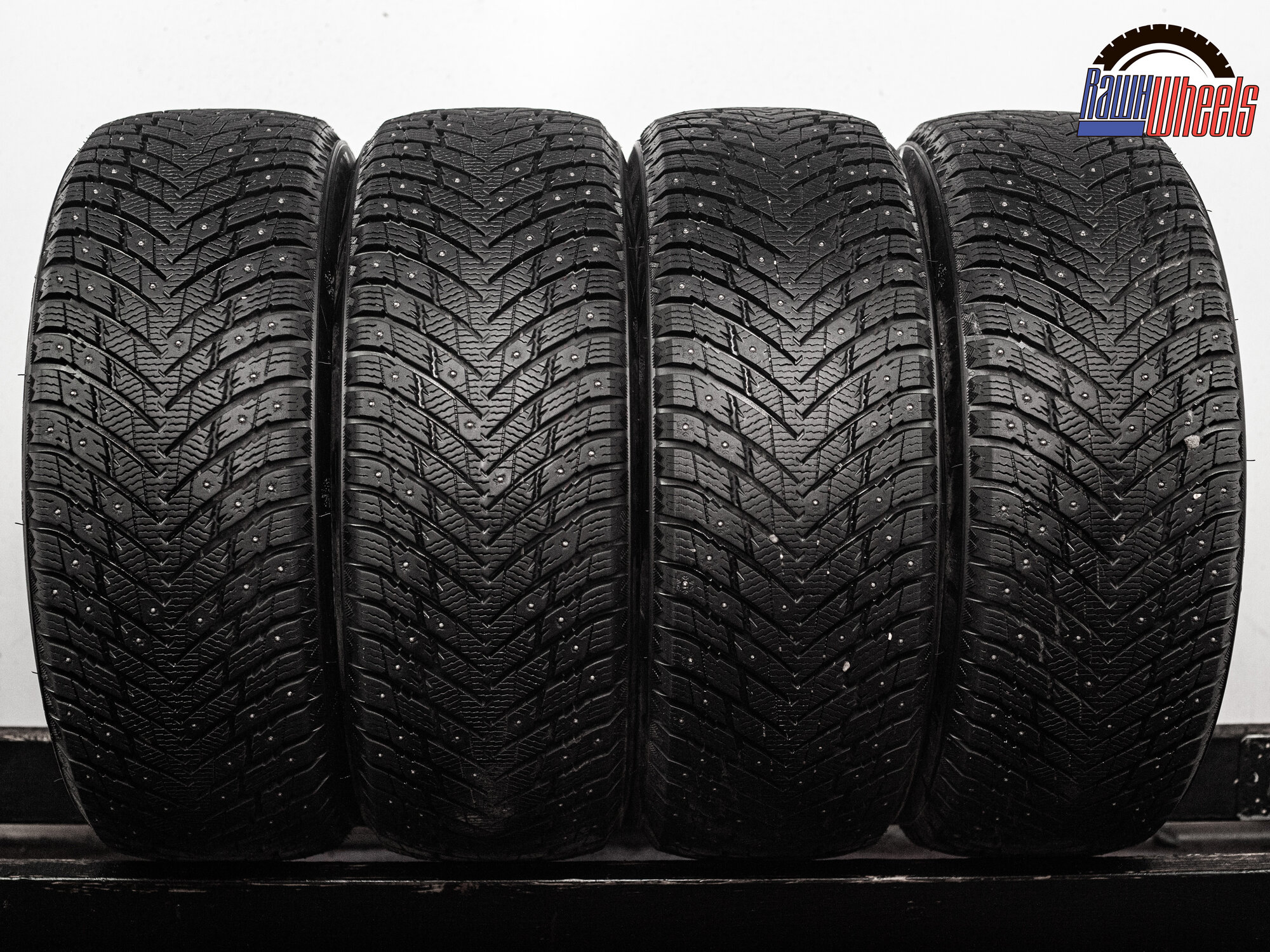 Zmax Winternova Stud II 225/55 R17 101H XL