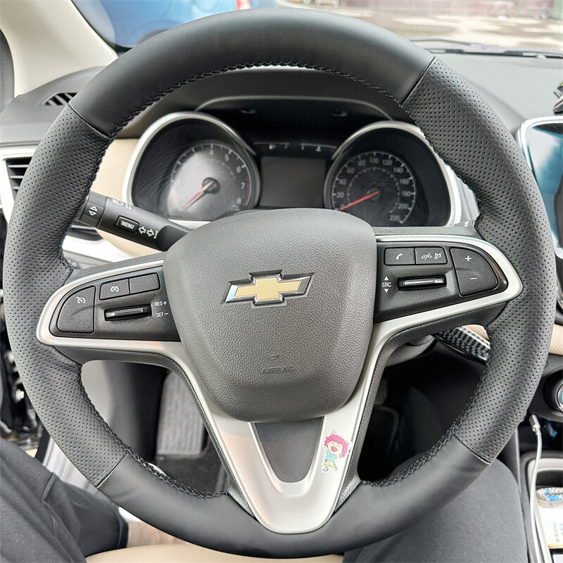 Премиум ручная вышивка перфорированное чехол для рулевого колеса для Chevrolet Sail RV Черный - точная посадка
