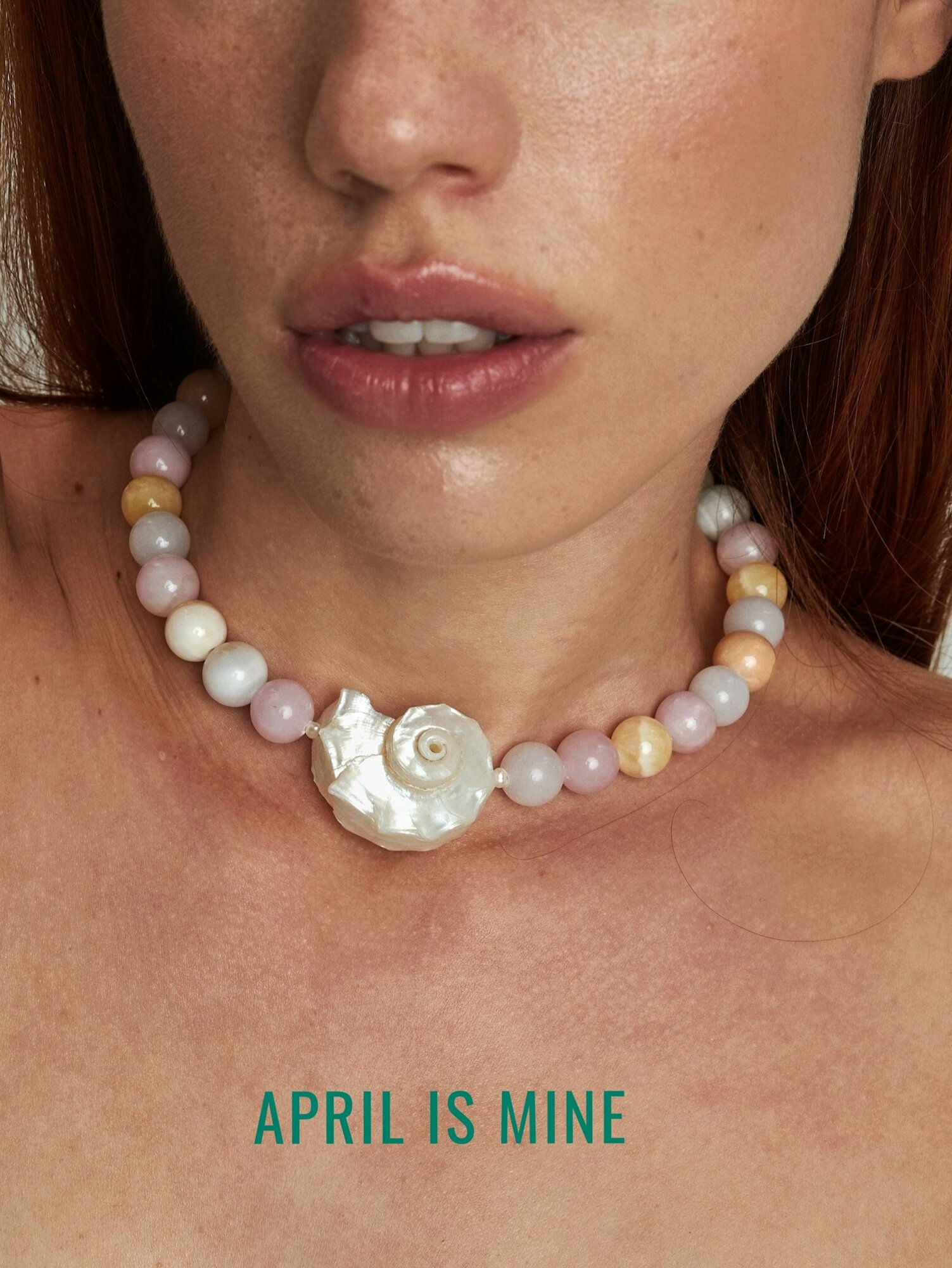 Чокер APRIL IS MINE, перламутр, ракушка